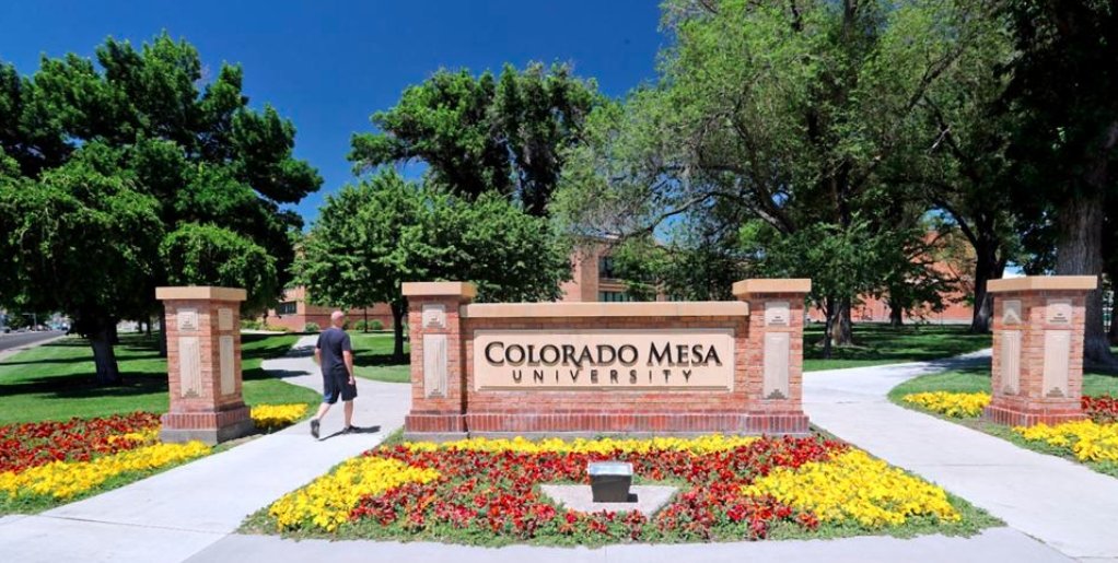Colorado Mesa University Steps In to Help Students Navigate FAFSA Maze